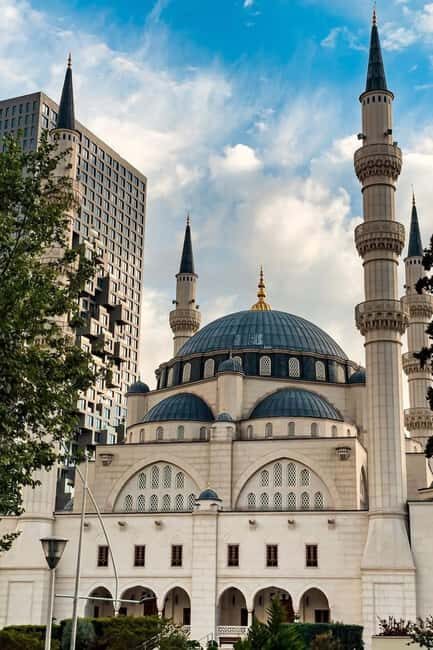 Tirana Walking Tour & Bunk'Art 2 entrance - Authenticity and Value