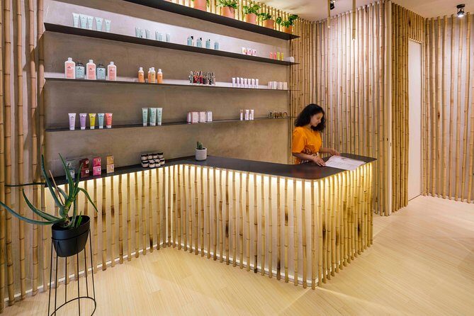 To sweat Madrid toxins in Hammam and enjoy the best couple massage downtown - Key Points