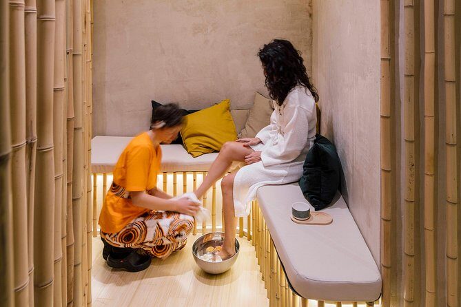 To sweat Madrid toxins in Hammam and enjoy the best couple massage downtown - The Atmosphere and Amenities