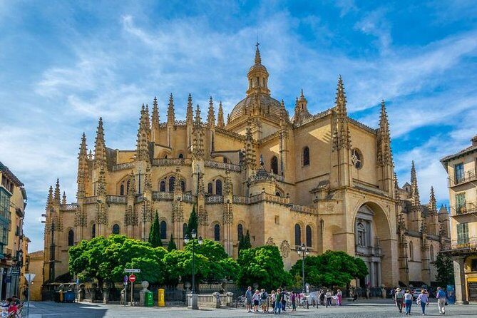 Toledo and Segovia with Priority Access to Alcazar of Segovia from Madrid - Who Would Love This Tour?