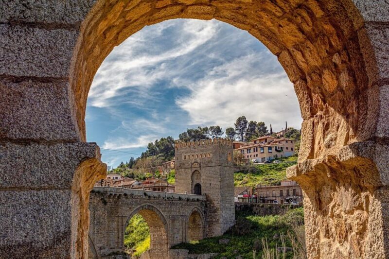 TOLEDO: Private Tour With Official Guide - Discovering Toledo with a Private Guide
