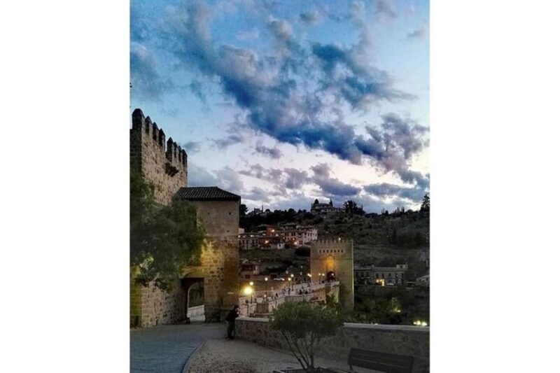 Toledo: Private Walking Tour with a Local Guide - Key Points