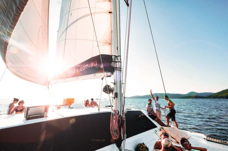 Tongarra: All-Inclusive Day Sail - Guides and Crew