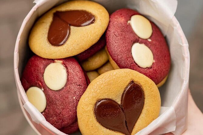 Top 10 Tastes of Amsterdam: Guided Walking Food Tour - Exploring the Itinerary: What Makes Each Stop Special