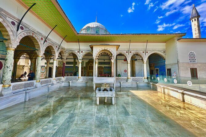 Topkapi Palace/Harem, Basilica Cistern, Grand Bazaar Private tour - FAQs