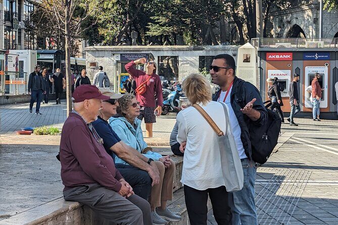 Topkapi Palace tour with Harem,guide is included,ticket is extra - The Considerations