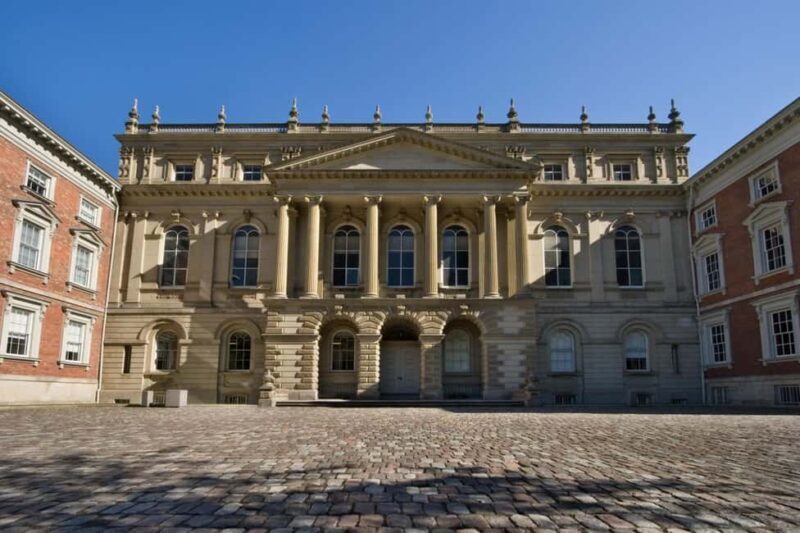 Toronto Couples Private Tour: Bustling Squares, Serene Parks - Final Thoughts