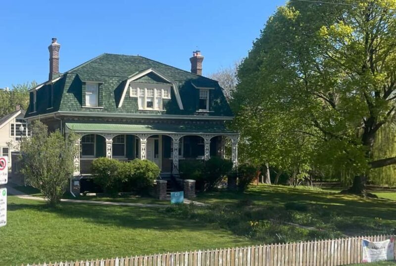 Toronto East Neighbourhoods Tour: Open Top Bus & Live Guide - Final Thoughts