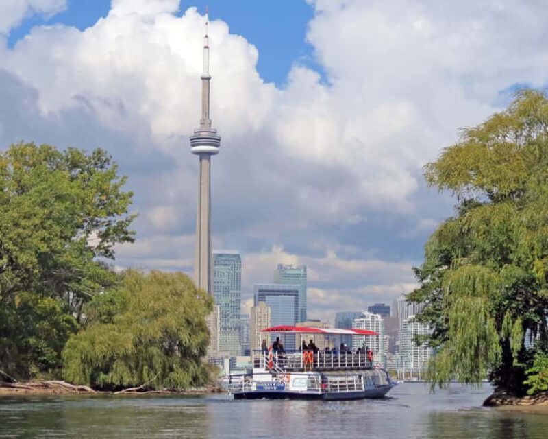 Toronto: Guided Harbour and Islands Sightseeing Cruise - Overall Experience and Atmosphere