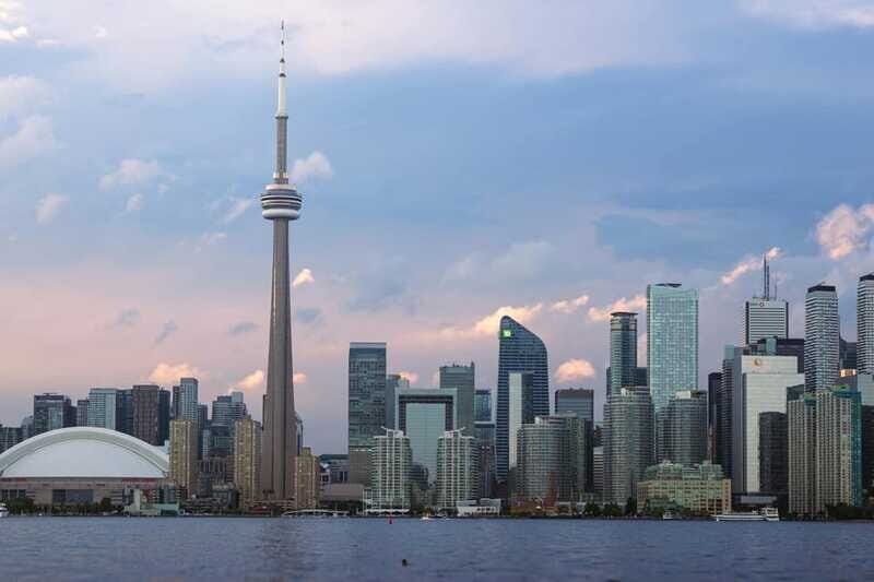 Toronto: Guided layover and stopover tour with transfers. - Practical Details and What to Expect