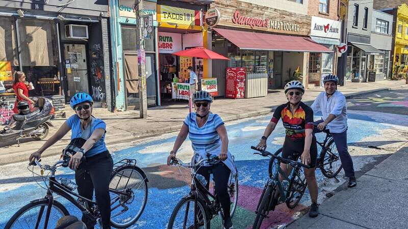 Toronto: Heart of Downtown 3.5-Hour Bike Tour - Key Points