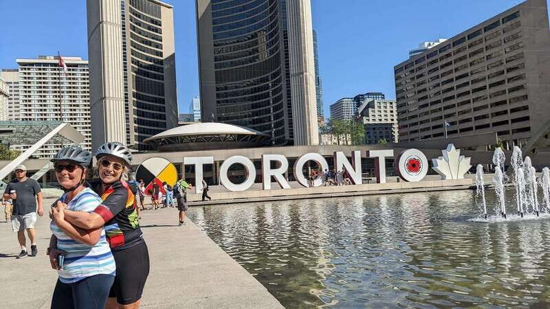 Toronto: Heart of Downtown 3.5-Hour Bike Tour - Exploring Toronto on Two Wheels: The Ultimate Guide