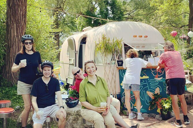 Toronto Islands Sunrise Breakfast Tour - Food and Drinks