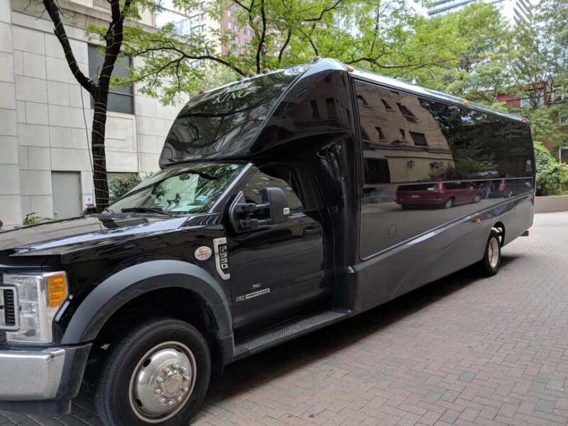 Toronto: Niagara Falls Bus Tour with Maple Tasting and NOTL - Maple Syrup Tasting and Local Flavors