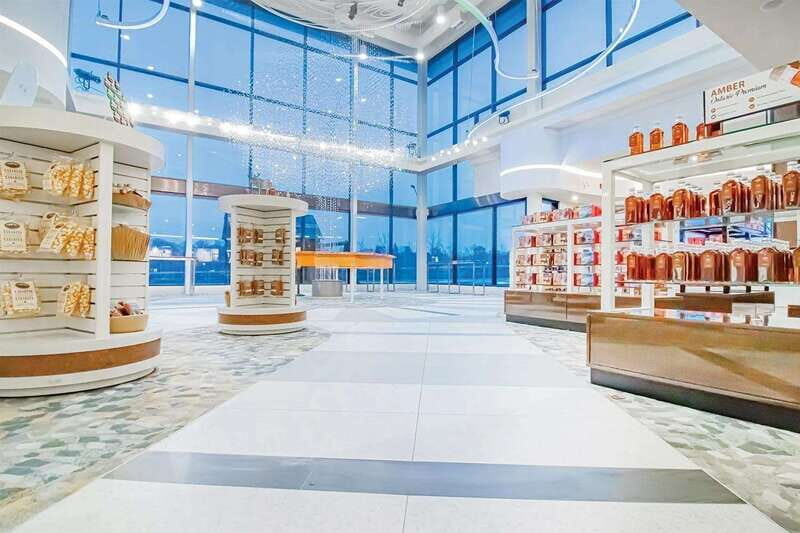 Toronto: Niagara Falls Day Tour with Niagara City Cruise - Key Points