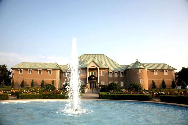 Toronto: Niagara Wineries Tasting Tour & Optional Lunch - The Sum Up