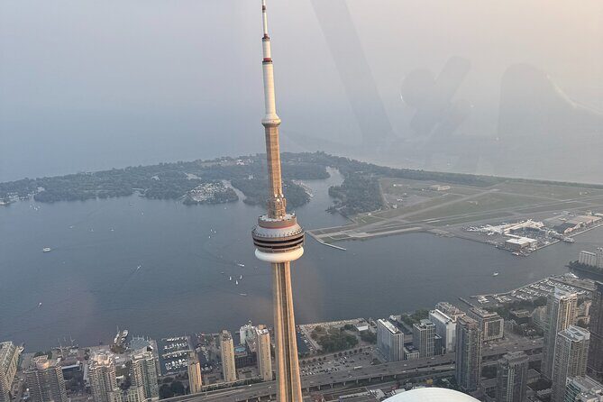 Toronto Skyline Helicopter Tour CN Tower Loop - Who is This Tour Best For?