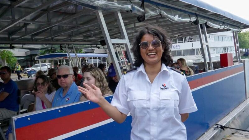 Toronto Walking Tour with Harbourfront & Boat Cruise - Key Points