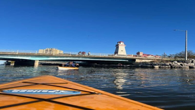 Toronto:2-Hour Single Kayak Rental - An In-Depth Look at the Toronto Kayaking Experience