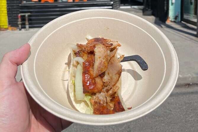 Toronto's Fusion Fare! - Neighborhood Vibe and Atmosphere