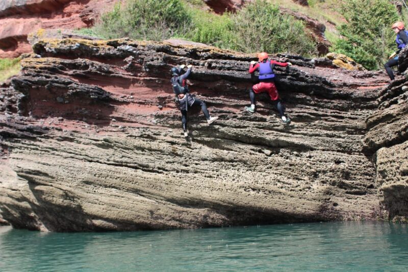 Torquay: Coasteering 5* Geopark Tour in Torquay - The Basics of the Coasteering Experience in Torquay