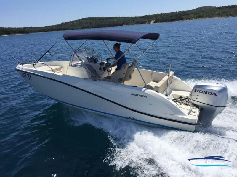 Torrevieja: Boat Rental without a License - What’s Included and What’s Not