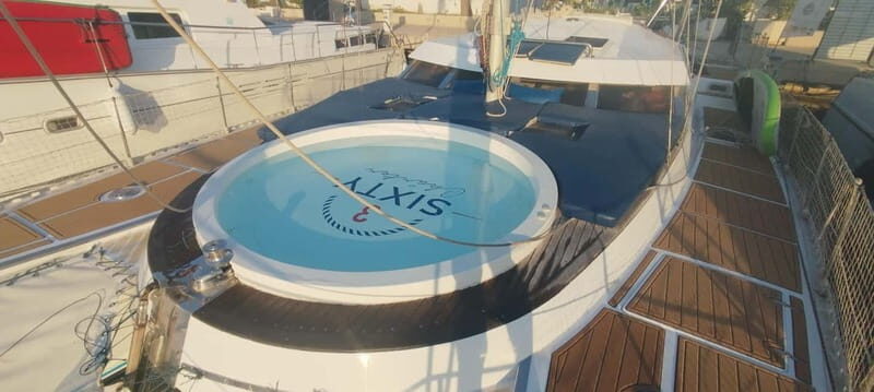 Torrevieja: Catamaran cruise and sunset with swimming - FAQ