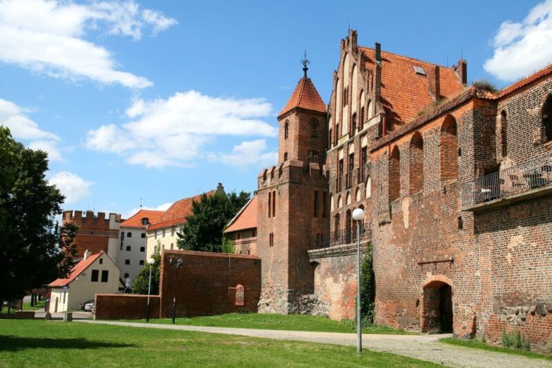 Torun Old Town Highlights Private Walking Tour - Practical Tips