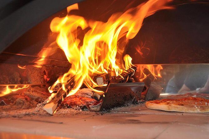 Toss, Bake, Cheers! - Sorrento Pizza Making Class with Wine - Authenticity and Guides