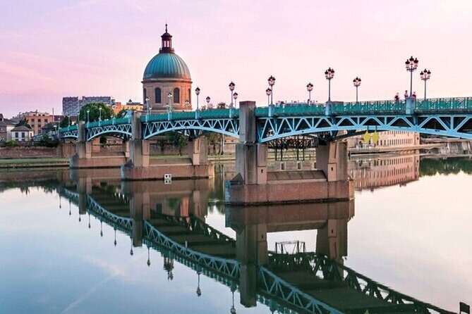 Toulouse Must-see Attractions Walking Tour With A Guide - Key Points