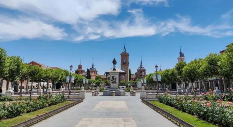 Tour: Alcalá de Henares and the New World: the footprints of America. - Key Points