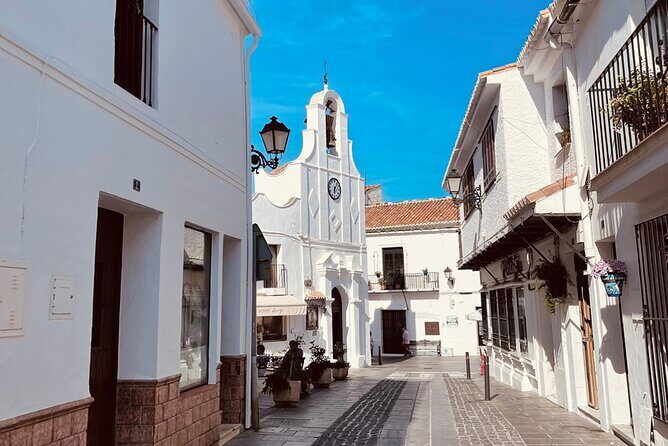 Tour and Drawing in Mijas - The Sum Up