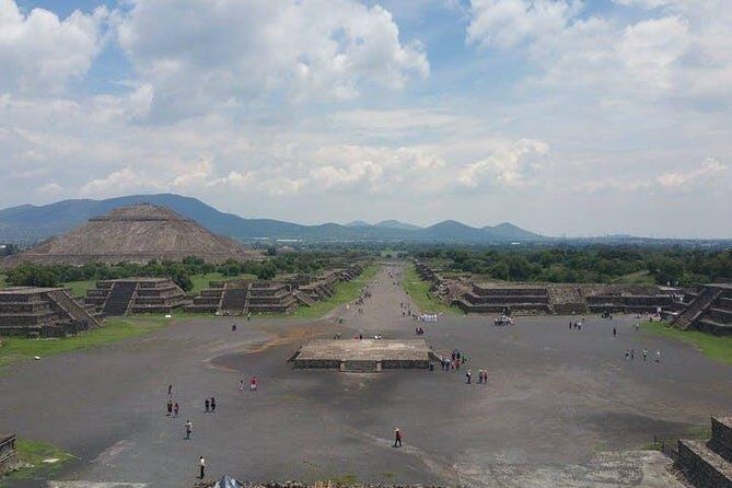 Tour Basilica de Guadalupe and Teotihuacan - Frequently Asked Questions