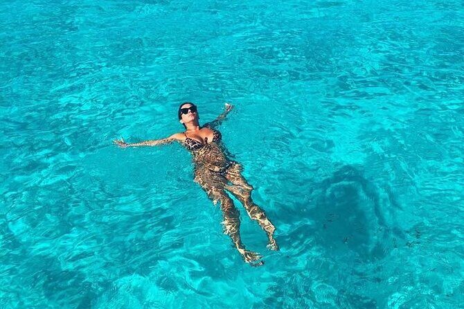 Tour Catamaran Isla Mujeres With Open Bar - FAQ