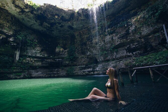 Tour Chichen Itza, 2 Cenotes, and Valladolid from Cancun - An In-Depth Look at the Experience