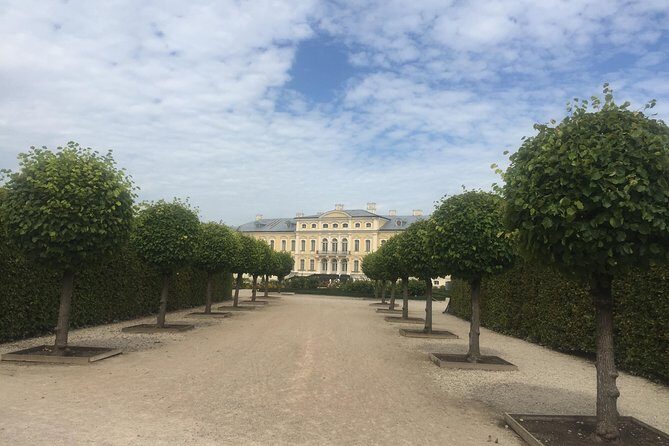 Tour from Vilnius - Riga via The Hill of Crosses, Rundale, Bauska - Cost and Value