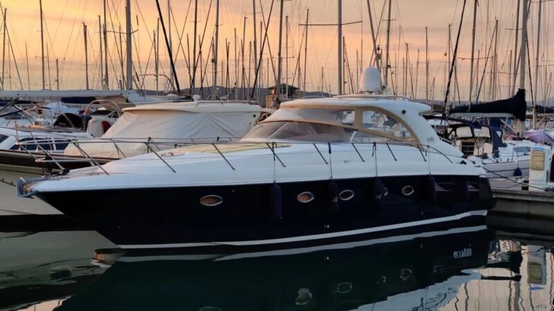 Tour in a boat, Torrevieja - Key Points