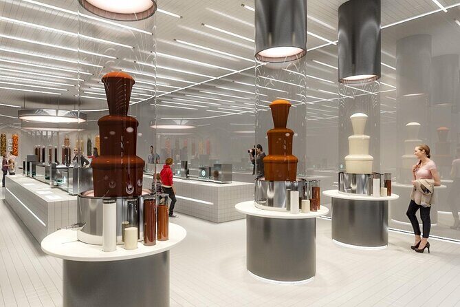 Tour in Lindt Home of Chocolate Museum From Zurich - Detailed Review of the Lindt Home of Chocolate Tour