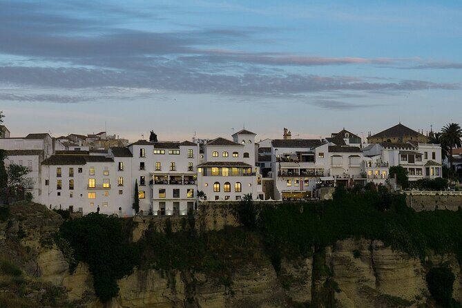Tour in Ronda with Guided Visit and Setenil de las Bodegas - Discovering Ronda: The Highlight of the Tour