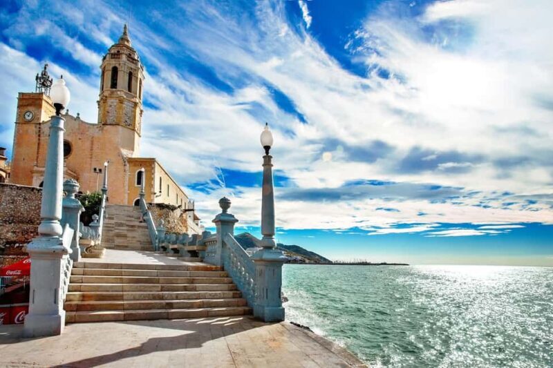 Tour in Sitges ( Bcn): Cultural diversity, tapas and beach - A Deep Dive into the Sitges Tour Experience  