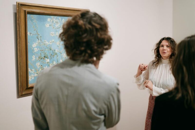 Tour in Spanish: Van Gogh Museum Private Tour - An In-Depth Look at the Van Gogh Museum Private Tour