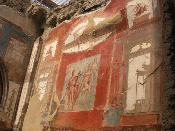 Tour in the ruins of Herculaneum with an archaeologist - An In-Depth Look at the Herculaneum Tour Experience