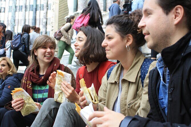 Tour of Genoa historic center and wine tasting with dinner - Key Points