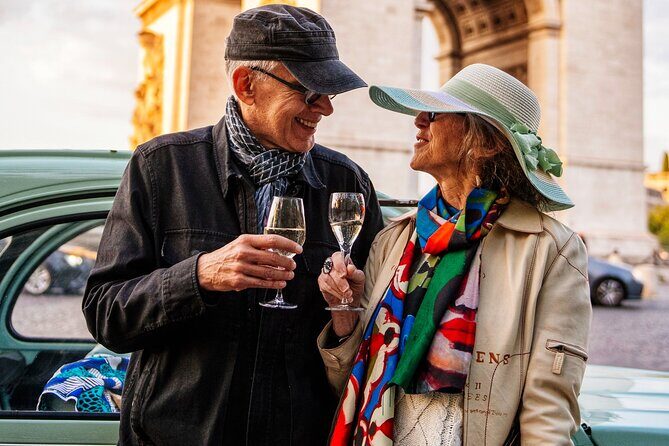 Tour of Paris and Montmartre in 2CV period with Champagne - Key Points