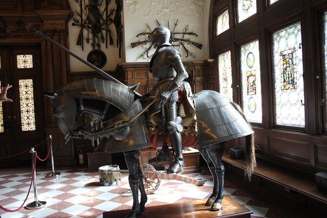 Tour of the 3 Castles: Bran, Rasnov and Peles in Spanish (native Spanish guide). - Who Would Love This Tour?