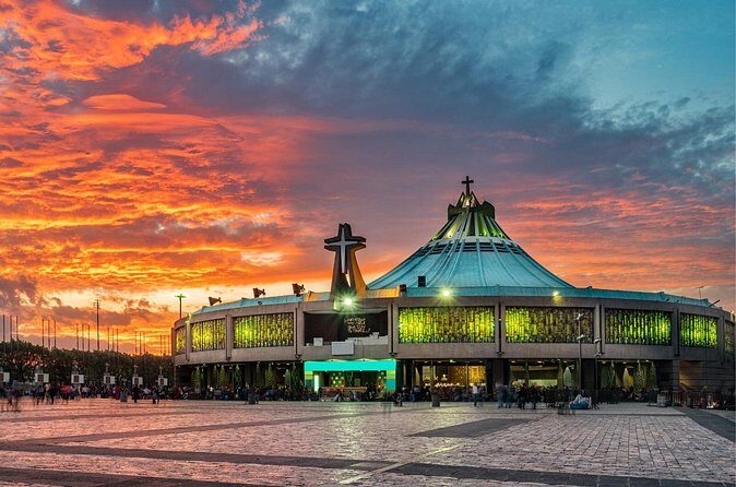 Tour of the Basilica of Guadalupe with Plaza de las Tres Culturas - Who Is This Tour Best For?