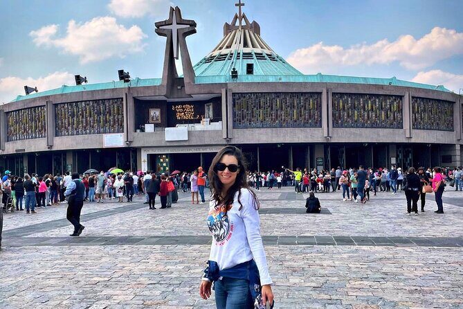 Tour Teotihuacan Pyramid & Basilica of Guadalupe from Mexico City - Visiting the Basilica of Our Lady of Guadalupe
