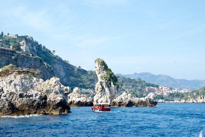 Tour to Baia di Taormina, Isola Bella and Naxos - The Sum Up
