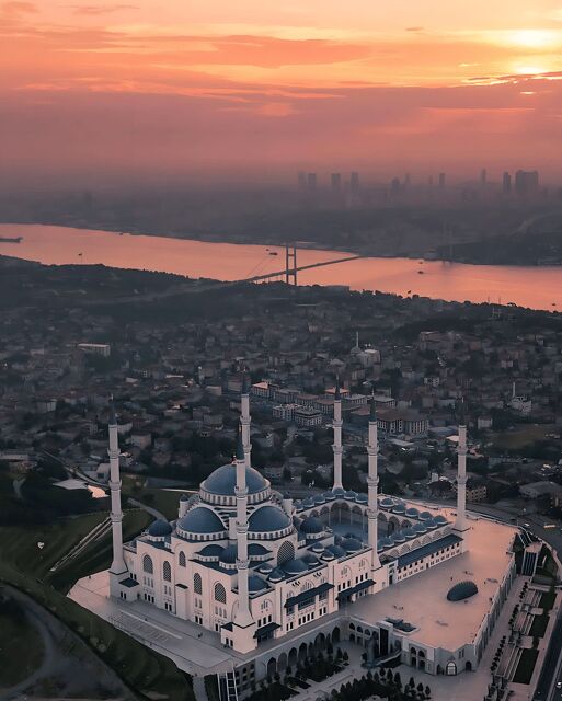 Tour to Camlica Hill, Camlica Mosque & Camlica Tower - Discovering Istanbul’s Best Views and Landmarks in Six Hours