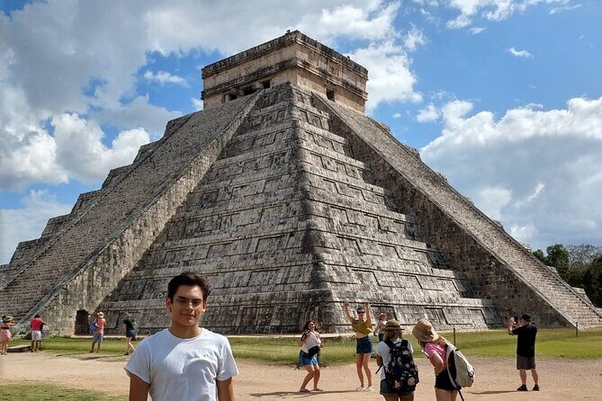 Tour to Chichen Itza with Cenote Ikkil - Transportation and Group Size